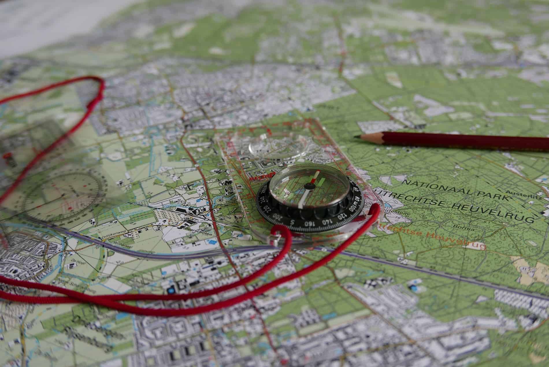 Wat is Magnetische Kompas Declinatie? En hoe werkt het?